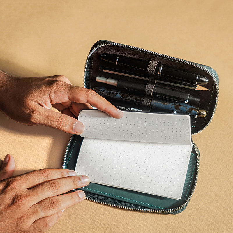 Endless Companion Leather Adjustable Pen Pouch - 5 Pens - Blue ...